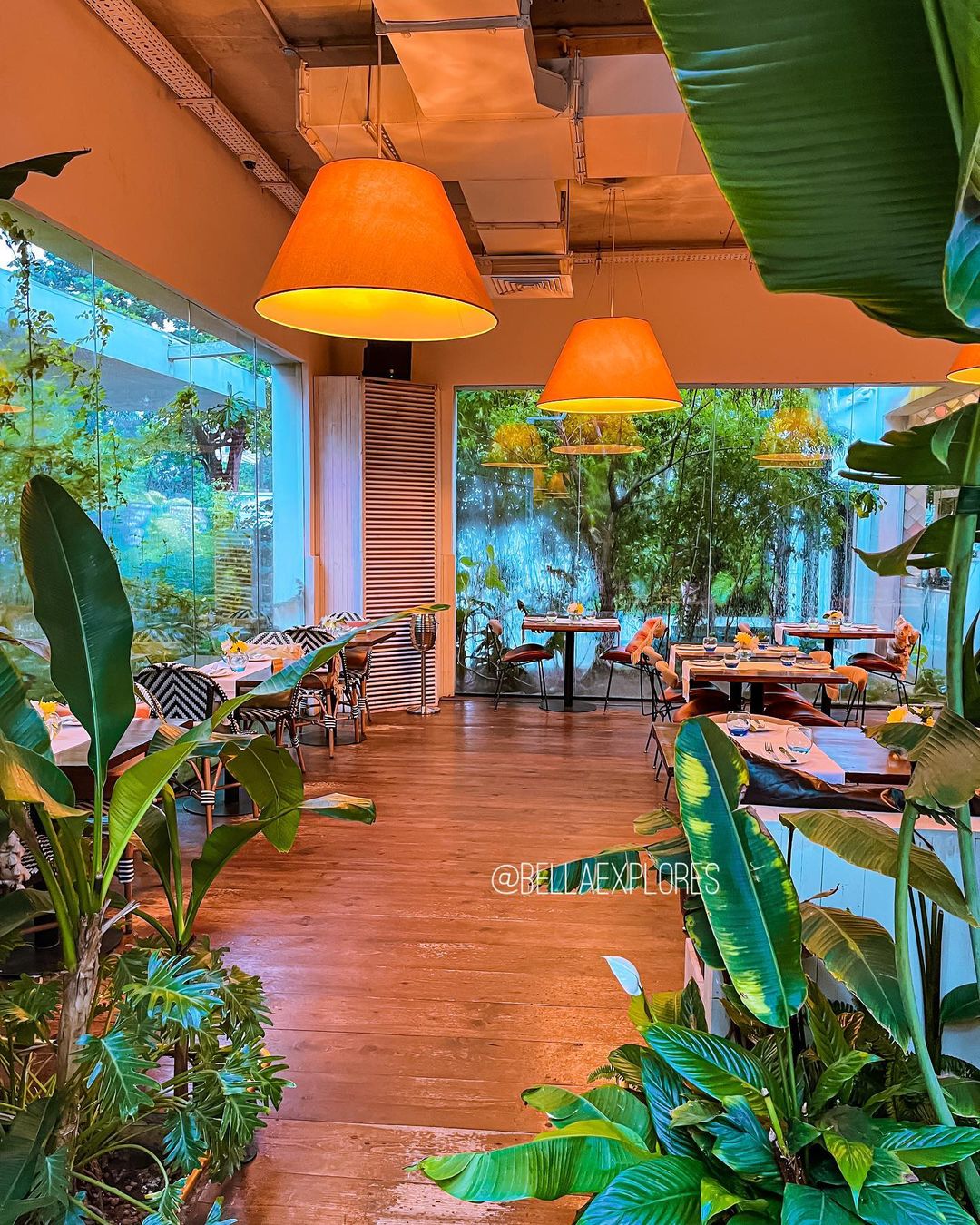 Slow Restaurant Lagos - Ou Travel & Tour